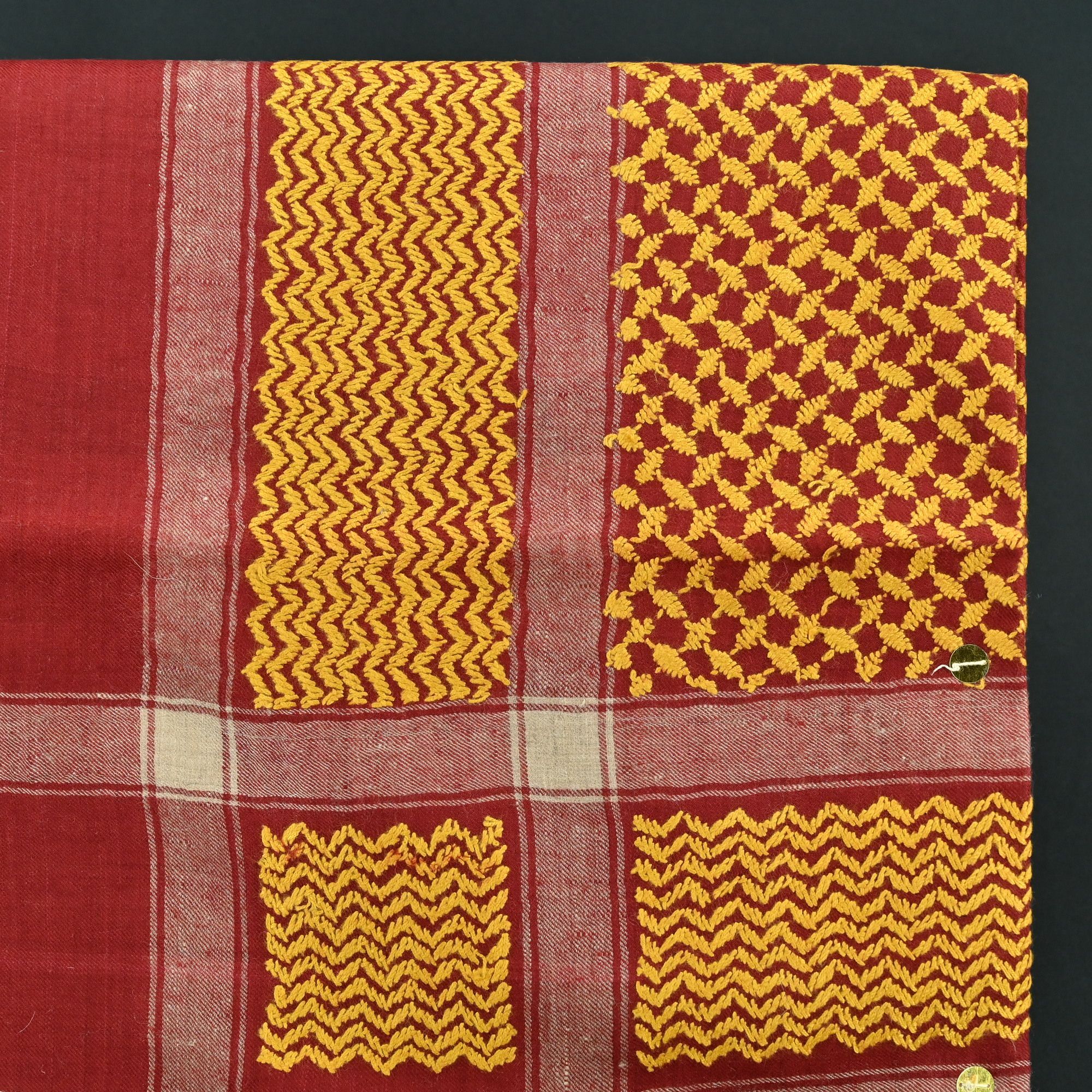 Shemagh Archives - Sheen Kashmir